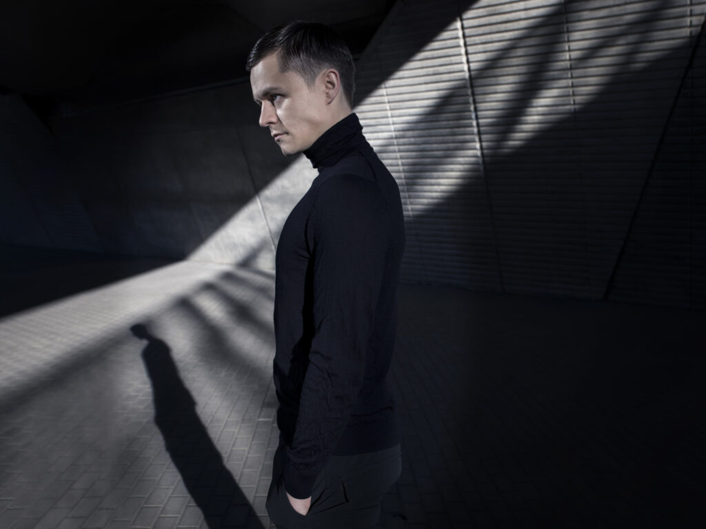 Tom Böttcher > - Karoline Wolf Photography